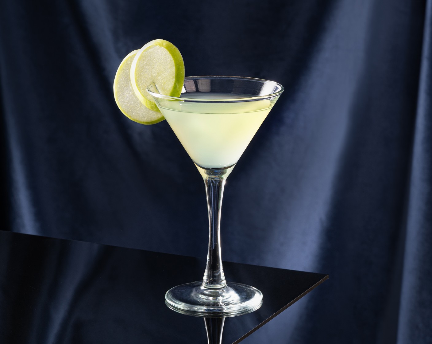 Appletini Recipe | MixLab