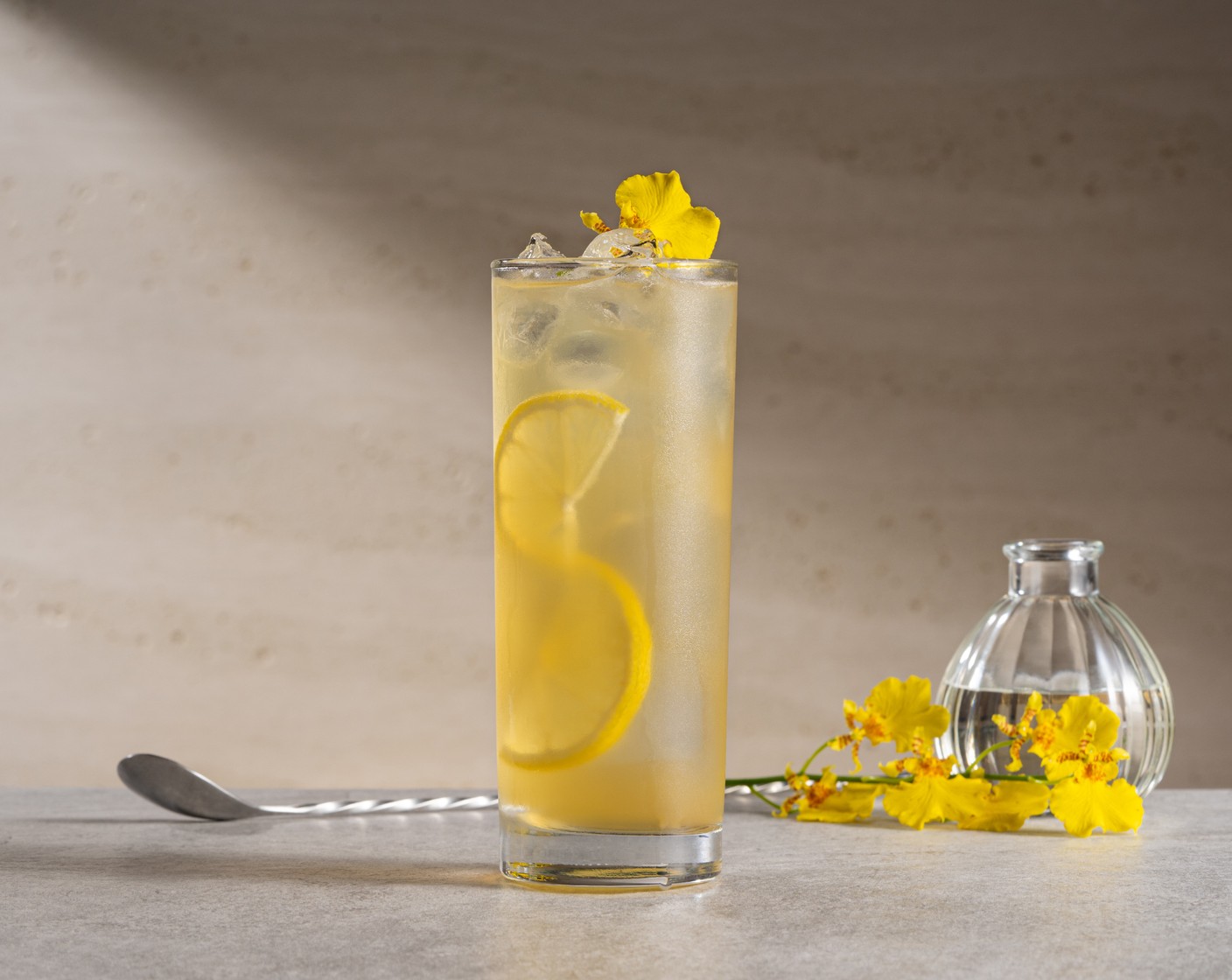 John Collins Cocktail Recipe | MixLab